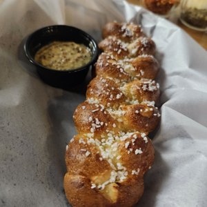 SPRING HOUSE BREWING COMPANY - 198 Photos & 212 Reviews - 209 Hazel St ...