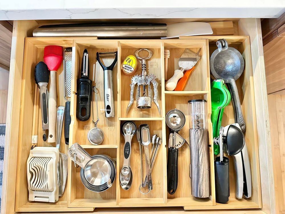 ROOM SERVICE HOME ORGANIZING - Updated October 2025 - 75 Photos ...