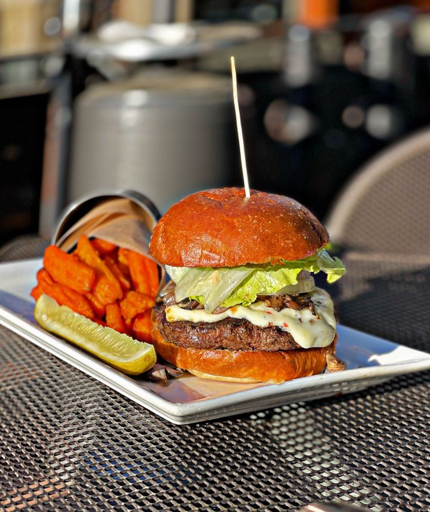 CITIZEN BURGER BAR - Updated April 2025 - 755 Photos & 1200 Reviews ...