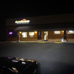 MEGATOPPERS - Updated July 2025 - 161 Photos & 317 Reviews - 832 ...