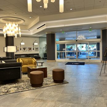 DOUBLETREE BY HILTON HOTEL MODESTO - Updated December 2025 - 484 Photos ...