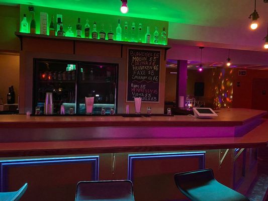 CASSI LOUNGE & BAR - Updated August 2025 - 212 Saint George Street ...