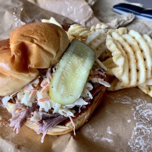 SLOWS TO GO - 152 Photos & 260 Reviews - Barbeque - 4107 Cass Ave ...