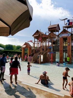 PARADISE SPRINGS WATER PARK - Updated December 2025 - 69 Photos & 27 ...