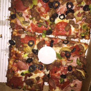 DINGBATS PIZZA - Updated December 2025 - 38 Photos & 29 Reviews - 471 ...