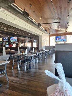 BENCH WARMERS SPORTS GRILL - Updated May 2025 - 88 Photos & 43 Reviews ...