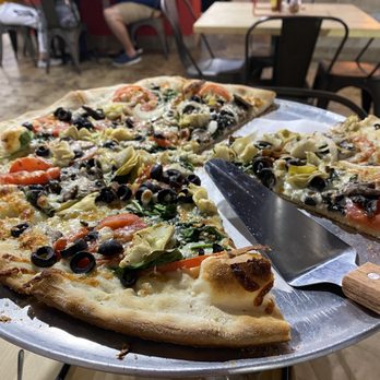 GOOMBA’S PIZZERIA - SAN ANTONIO - Updated January 2025 - 35 Photos & 33 ...