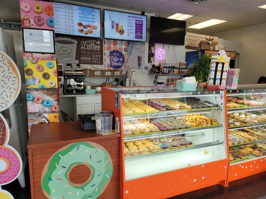 DAILY R I HOMEMADE DONUTS - Updated June 2024 - 38 Photos - 1500 Atwood ...