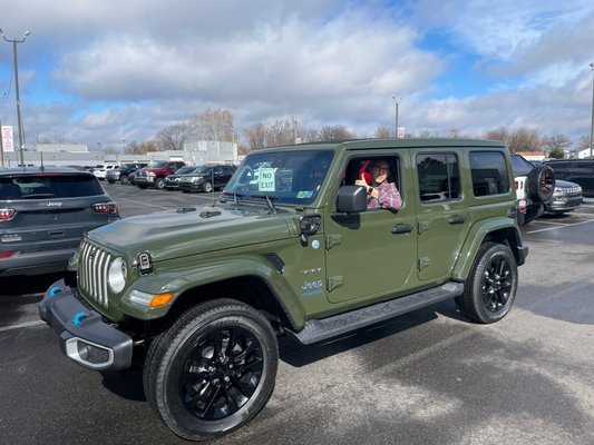 CHAPMAN’S CHRYSLER JEEP DODGE RAM - Updated November 2025 - 37 Reviews ...