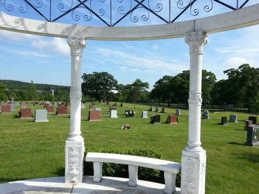 BLUE HILL CEMETERY - Updated October 2025 - 19 Photos - 700 W St ...