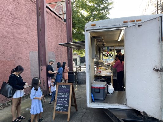 BOMB PINOY - Updated January 2026 - 18 Photos - 2627 Broad St ...