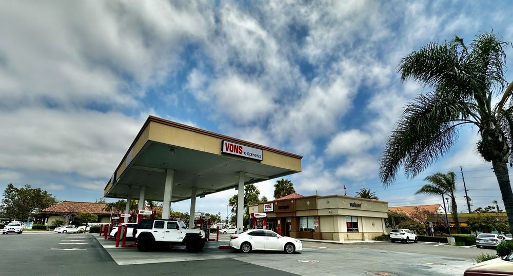 VONS EXPRESS - Updated October 2025 - 55 Photos & 83 Reviews - 1680 ...