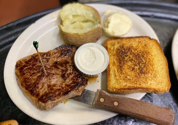 HOOPS GRILL & SPORTS BAR - Updated August 2025 - 162 Photos & 79 ...