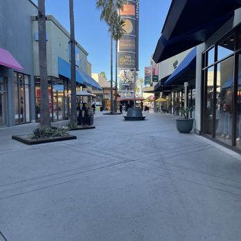 THE OUTLETS AT ORANGE - Updated June 2025 - 955 Photos & 863 Reviews ...