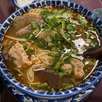 TRUONG TIEN RESTAURANT - Updated July 2024 - 409 Photos & 102 Reviews ...