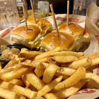 CHILI’S - Updated January 2026 - 74 Photos & 142 Reviews - 70 Walkers ...