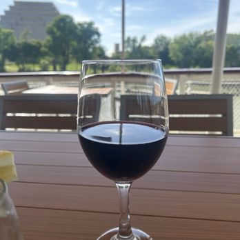 DELTA QUEEN LODGE, RESTAURANT & BAR - Updated October 2025 - 15 Photos ...