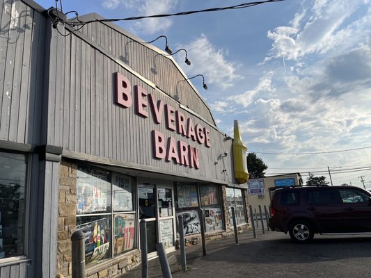 BEVERAGE BARN - Updated December 2025 - 10 Photos & 24 Reviews - 2080 ...