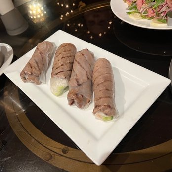 9 ROSES - Updated December 2024 - 641 Photos & 295 Reviews - 1100 ...