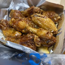 BUFFALO EATZ - Updated February 2025 - 128 Photos & 89 Reviews - 5015 N ...