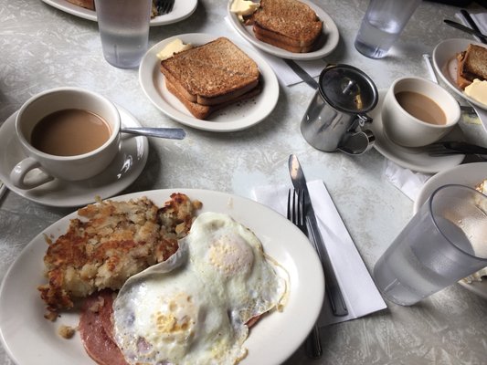 SUMMIT DINER - 191 Photos & 226 Reviews - Diners - 1 Union Pl, Summit ...