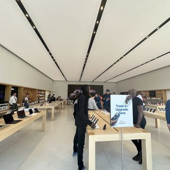 APPLE VILLAGE POINTE - Updated October 2025 - 28 Photos & 132 Reviews ...