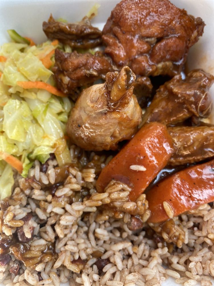 GOLDEN KRUST CARIBBEAN RESTAURANT - 19 Photos & 32 Reviews - 1825 ...