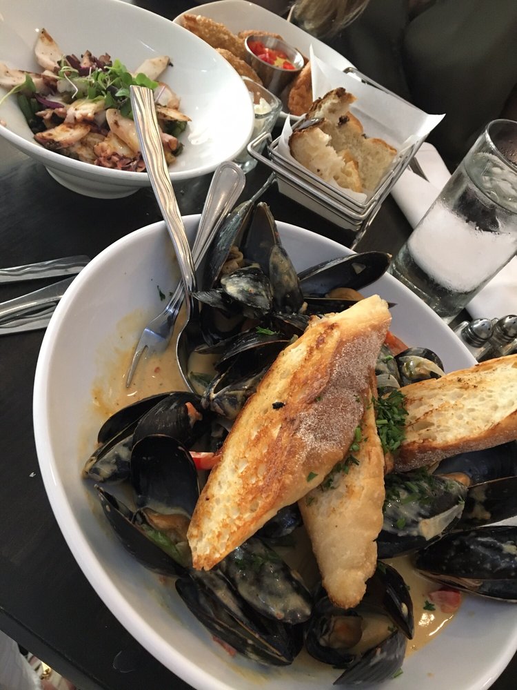 FISH RESTAURANT + BAR - 468 Photos & 334 Reviews - 245 Bedford St ...