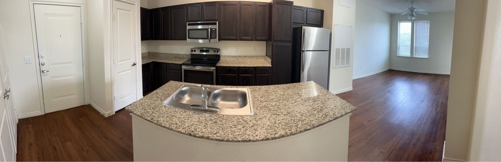 BALCONES LOFTS - Updated August 2025 - 15 Photos - 3230 Hillcrest Dr ...