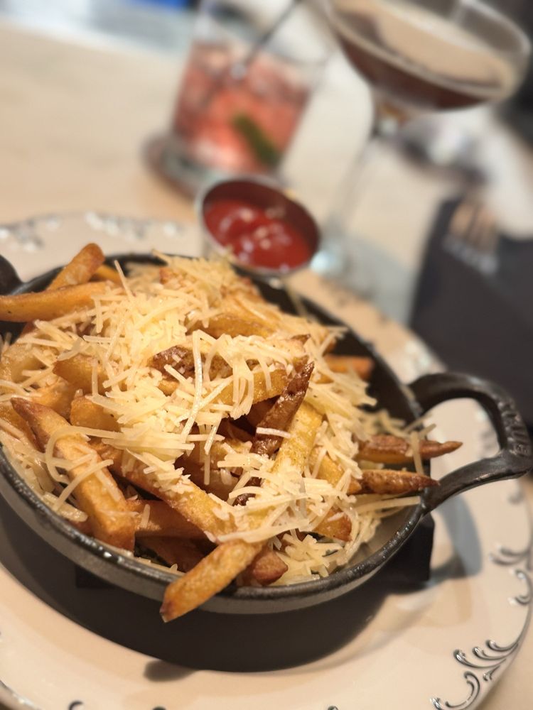 LOCH BAR - Updated August 2025 - 1511 Photos & 629 Reviews - 4444 ...