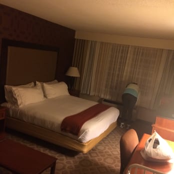 HOLIDAY INN EXPRESS POUGHKEEPSIE - Updated May 2024 - 49 Photos & 46 ...