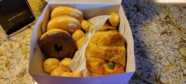 SWISS DONUT - Updated July 2025 - 46 Photos & 43 Reviews - 40101 ...