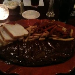 CHARLIE STAPLES BAR-B-QUE - Updated October 2025 - 47 Photos & 135 ...