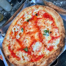 SIGNORA PIZZA - 113 Photos & 46 Reviews - 3850 S Town Center Dr, Las ...