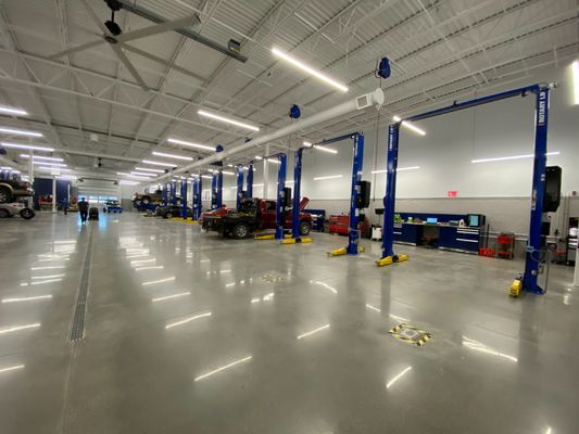 COURTESY FORD - Updated May 2026 - 30 Photos - 2005 Krenzien Dr ...