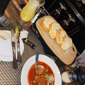 CHARLIE GITTO’S ON THE HILL - Updated November 2024 - 946 Photos & 1039 ...