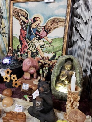 THE JUNQUE CELLAR - Updated December 2025 - 36 Photos & 35 Reviews ...