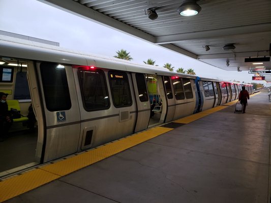 BART - UNION CITY STATION - Updated October 2025 - 183 Photos & 94 ...