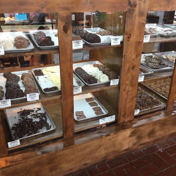 CANDYMAKER - Updated December 2025 - 101 Photos & 90 Reviews - 1771 ...