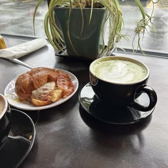 REFUEL CAFE - Updated January 2025 - 199 Photos & 118 Reviews - 401 ...