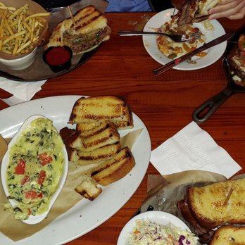 BANDITS’ GRILL & BAR - 280 Photos & 600 Reviews - 589 N Moorpark Rd ...