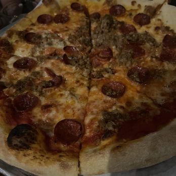 FEDERAL PIZZA - Updated July 2025 - 1369 Photos & 1725 Reviews - 5210 N ...