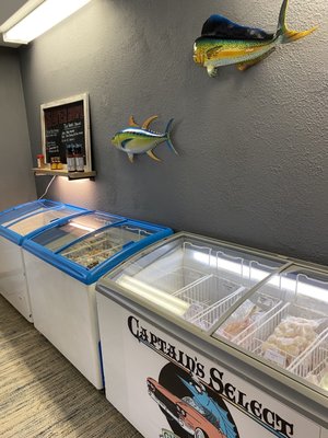 CAPTAIN’S SELECT - Updated January 2025 - 26 Photos - 1656 Katy Ln ...