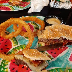 BLUE HAVEN CAFE - American (Traditional) - 105 S Oak St, Irondale, MO ...