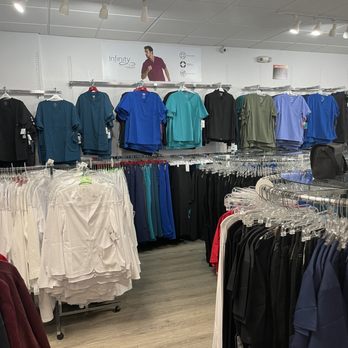 SCRUB HUB - Updated December 2025 - 52 Photos & 21 Reviews - 7086 W ...