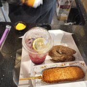 UGLY DONUTS & CORN DOGS - FOREST HILLS - 136 Photos & 40 Reviews - 71 ...