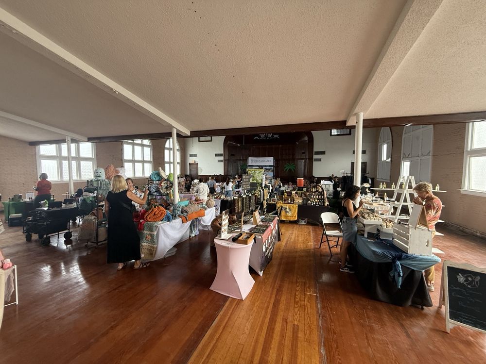 TREEHOUSE FARMERS MARKET - Updated April 2026 - 919 10th Ave N, St ...