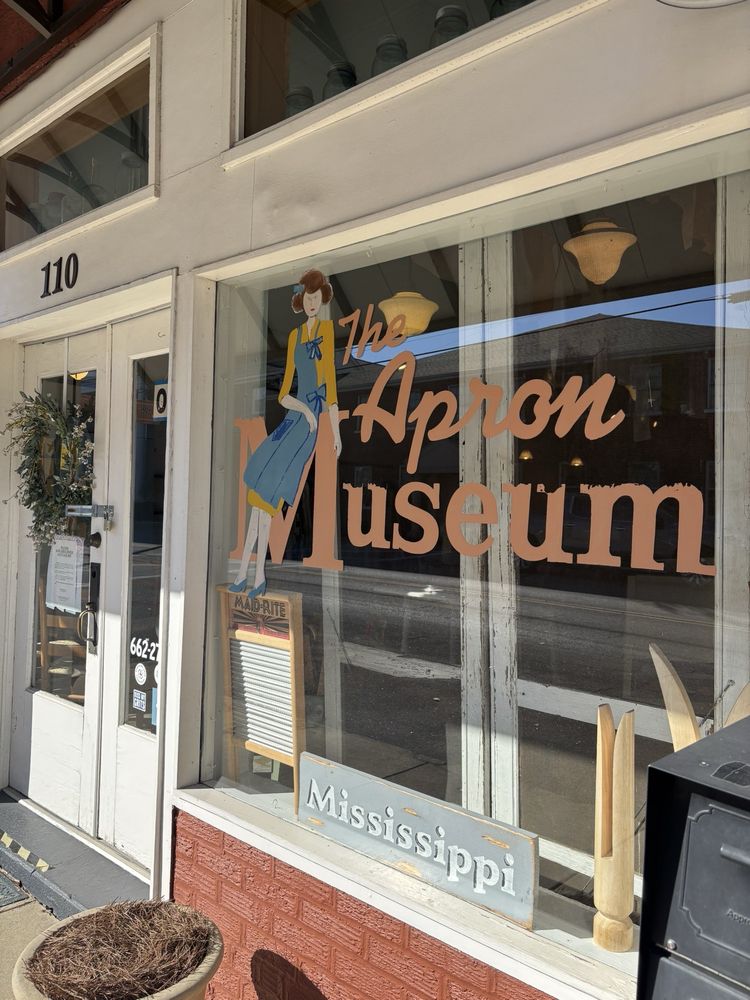 THE APRON MUSEUM - Updated December 2025 - 110 W Eastport St, Luka ...