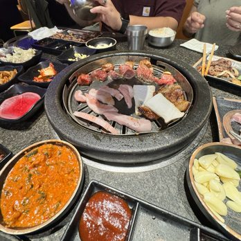 HONGDAE 33 KOREAN BBQ - Updated July 2024 - 402 Photos & 236 Reviews ...