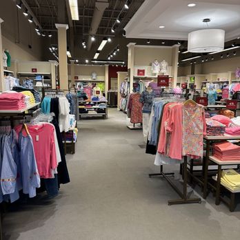 TANGER OUTLETS ASHEVILLE - Updated December 2025 - 107 Photos & 83 ...